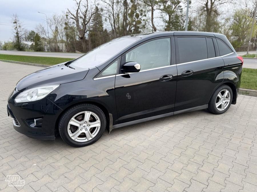 Black Ford C-Max 2014 in Kaunas, with an engine capacity of 1.00 L and mileage of 200 thousand km for 3999 €, photo 8 on AUTOMOTO.COM.LV