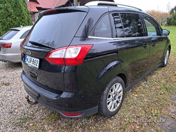 Black Ford C-Max 2014 in Tartu, with an engine capacity of 1.60 L and mileage of 213 thousand km for 5999 €, photo 3 on AUTOMOTO.COM.LV