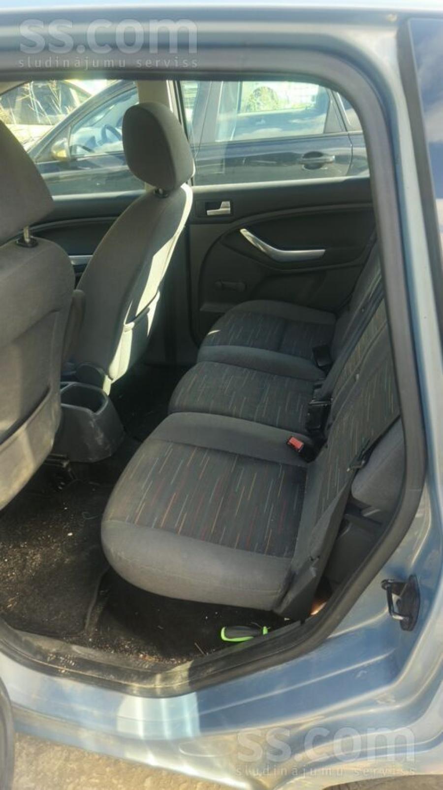 Blue Ford C-Max 2009 in Cesis, with an engine capacity of 1.60 L and mileage of 300 thousand km for 450 €, photo 5 on AUTOMOTO.COM.LV