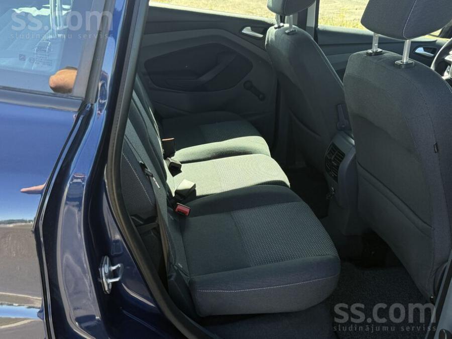 Zils Ford C-Max 2012 Liepāja, ar dzinēja tilpumu 1.60 L un nobraukumu 236 tūkst. km par 4800 €, foto 13 vietnē AUTOMOTO.COM.LV
