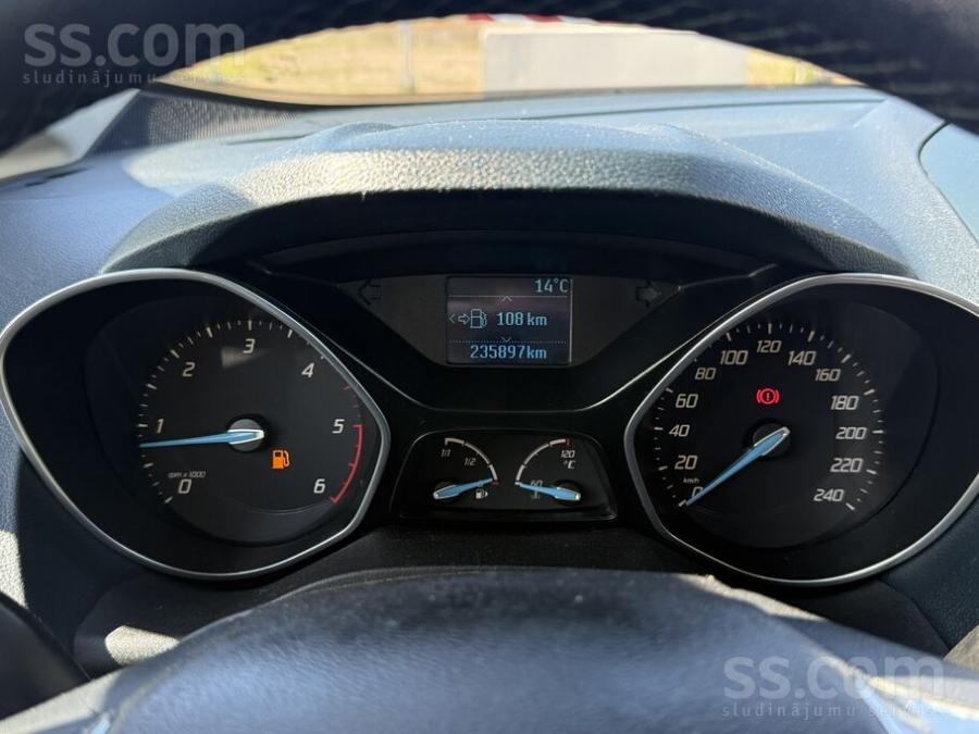 Zils Ford C-Max 2012 Liepāja, ar dzinēja tilpumu 1.60 L un nobraukumu 236 tūkst. km par 4800 €, foto 20 vietnē AUTOMOTO.COM.LV