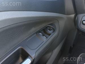 Zils Ford C-Max 2012 Liepāja, ar dzinēja tilpumu 1.60 L un nobraukumu 236 tūkst. km par 4800 €, foto 21 vietnē AUTOMOTO.COM.LV