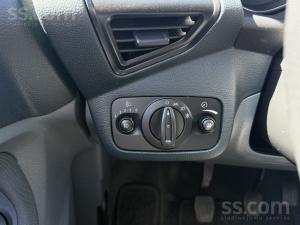 Zils Ford C-Max 2012 Liepāja, ar dzinēja tilpumu 1.60 L un nobraukumu 236 tūkst. km par 4800 €, foto 22 vietnē AUTOMOTO.COM.LV