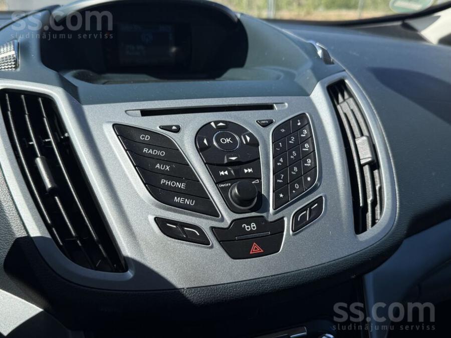 Zils Ford C-Max 2012 Liepāja, ar dzinēja tilpumu 1.60 L un nobraukumu 236 tūkst. km par 4800 €, foto 24 vietnē AUTOMOTO.COM.LV