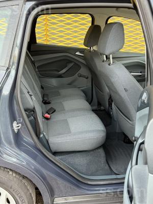 Blue Ford C-Max 2015 in Ogre, with an engine capacity of 1.60 L and mileage of 158 thousand km for 5995 €, photo 13 on AUTOMOTO.COM.LV