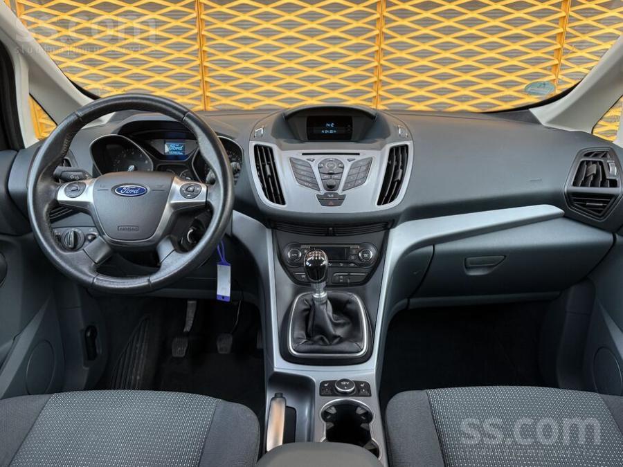Blue Ford C-Max 2015 in Ogre, with an engine capacity of 1.60 L and mileage of 158 thousand km for 5995 €, photo 16 on AUTOMOTO.COM.LV