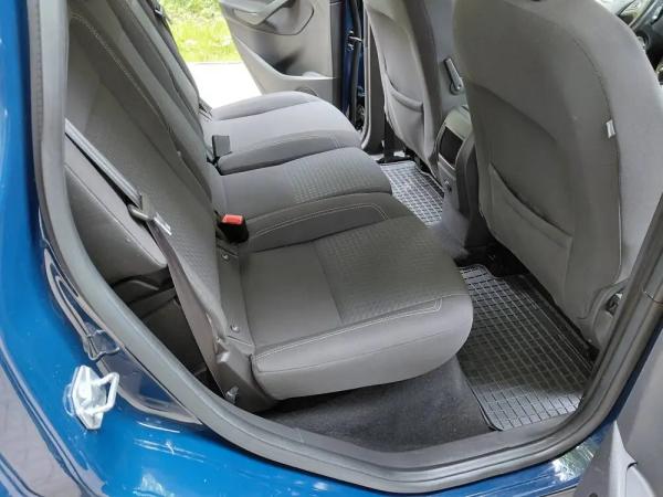 Blue Ford C-Max 2016 in Talsi, with an engine capacity of 1.50 L and mileage of 287 thousand km for 5500 €, photo 8 on AUTOMOTO.COM.LV