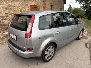 Blue Ford C-Max 2004 in Bauska, with an engine capacity of 1.60 L and mileage of 337 thousand km for 1150 €, photo 10 on AUTOMOTO.COM.LV