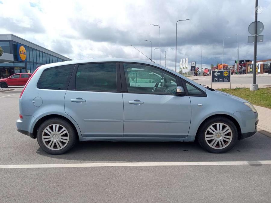 Blue Ford C-Max 2005 in Kaunas, with an engine capacity of 1.56 L and mileage of 226 thousand km for 1250 €, photo 7 on AUTOMOTO.COM.LV