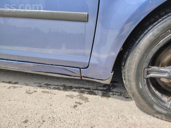 Zils Ford C-Max 2006 Daugavpils, ar dzinēja tilpumu 2.00 L un nobraukumu 217 tūkst. km par 1400 €, foto 10 vietnē AUTOMOTO.COM.LV