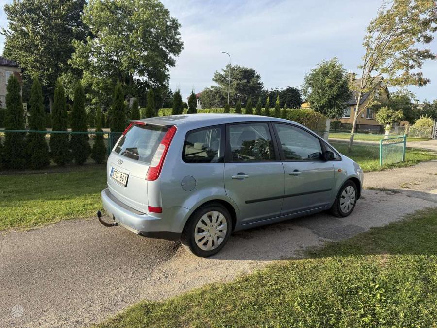 Blue Ford C-Max 2006 in Siauliai, with an engine capacity of 2.00 L and mileage of 240 thousand km for 850 €, photo 5 on AUTOMOTO.COM.LV