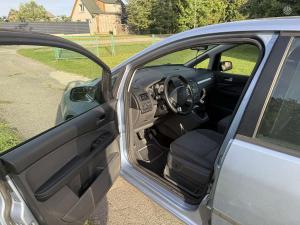 Blue Ford C-Max 2006 in Siauliai, with an engine capacity of 2.00 L and mileage of 240 thousand km for 850 €, photo 8 on AUTOMOTO.COM.LV