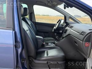 Zils Ford C-Max 2006 Liepāja, ar dzinēja tilpumu 1.80 L un nobraukumu 315 tūkst. km par 1590 €, foto 15 vietnē AUTOMOTO.COM.LV