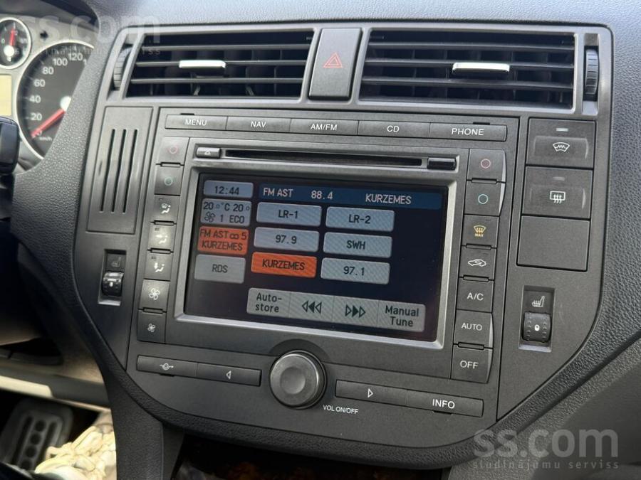 Zils Ford C-Max 2006 Liepāja, ar dzinēja tilpumu 1.80 L un nobraukumu 315 tūkst. km par 1590 €, foto 31 vietnē AUTOMOTO.COM.LV