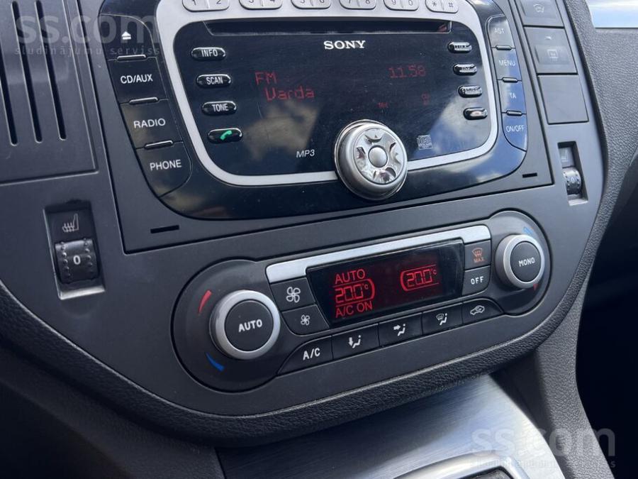 Zils Ford C-Max 2008 Limbaži, ar dzinēja tilpumu 2.00 L un nobraukumu 192 tūkst. km par 3950 €, foto 16 vietnē AUTOMOTO.COM.LV