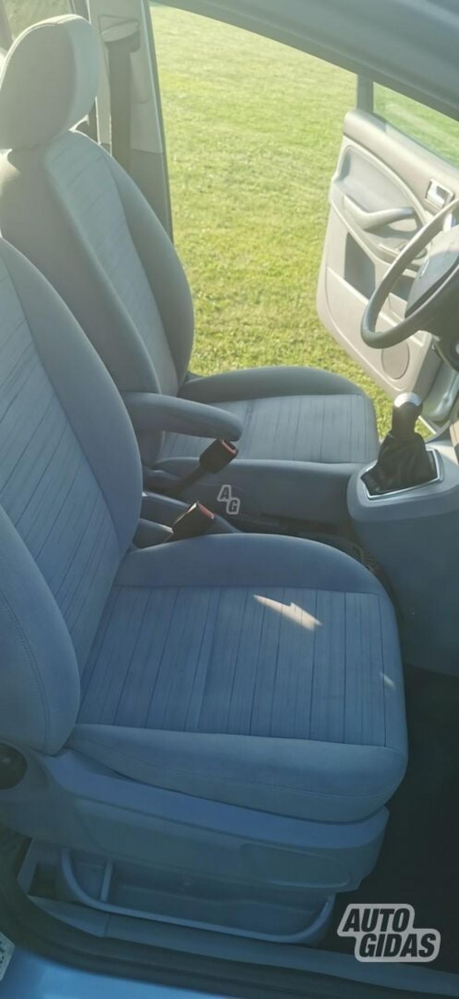 Blue Ford C-Max 2008 in Klaipeda, with an engine capacity of 1.80 L and mileage of 231 thousand km for 2100 €, photo 14 on AUTOMOTO.COM.LV