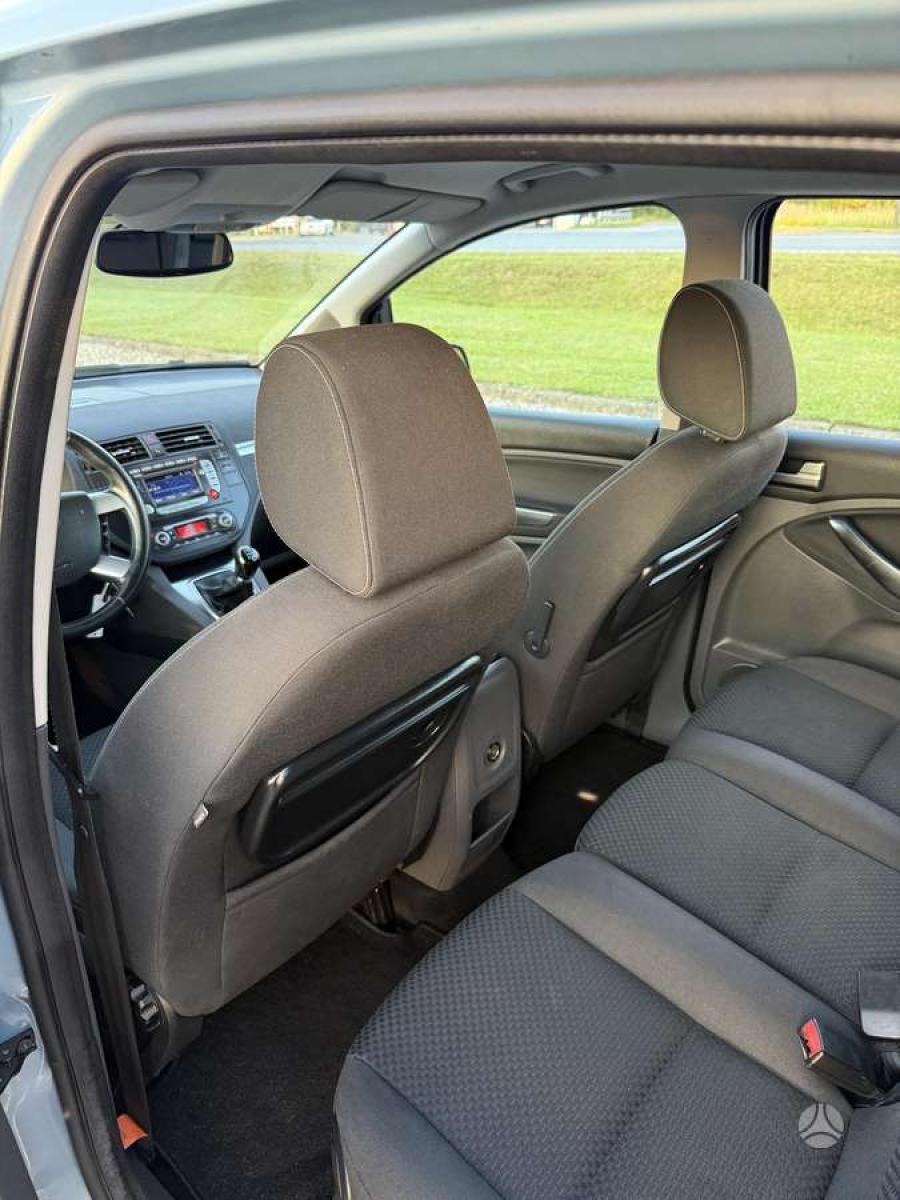 Zils Ford C-Max 2008 Kauņa, ar dzinēja tilpumu 1.80 L un nobraukumu 268 tūkst. km par 1950 €, foto 13 vietnē AUTOMOTO.COM.LV