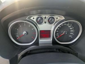 Zils Ford C-Max 2008 Viļņa, ar dzinēja tilpumu 1.60 L un nobraukumu 277 tūkst. km par 1850 €, foto 13 vietnē AUTOMOTO.COM.LV