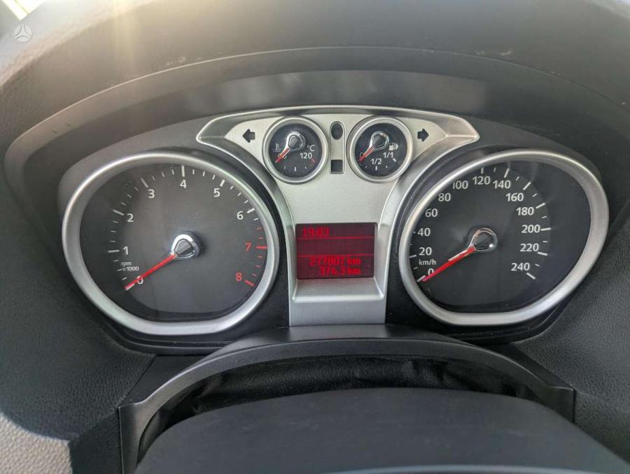 Zils Ford C-Max 2008 Viļņa, ar dzinēja tilpumu 1.60 L un nobraukumu 277 tūkst. km par 1850 €, foto 13 vietnē AUTOMOTO.COM.LV
