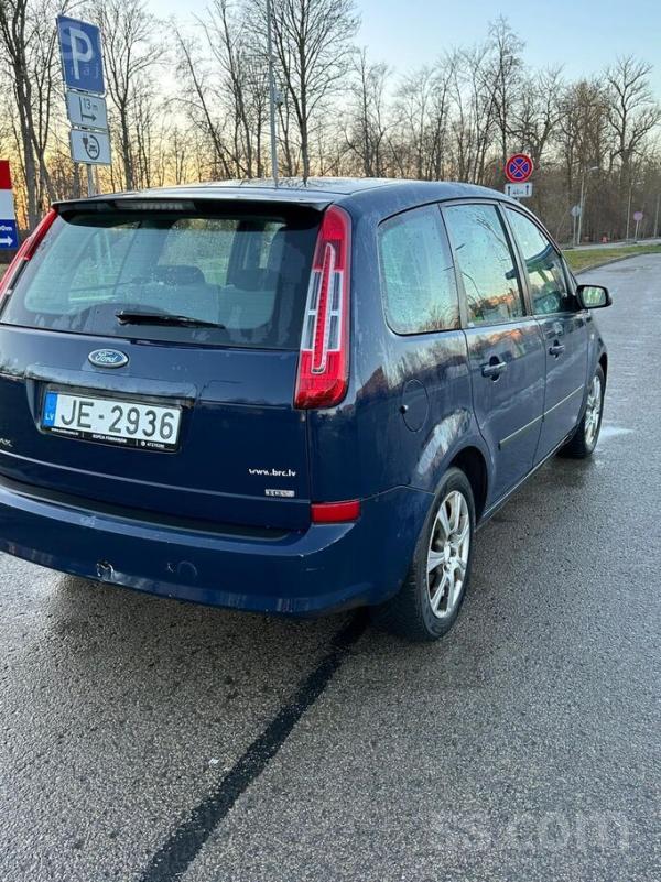 Blue Ford C-Max 2009 in Ogre, with an engine capacity of 1.60 L and mileage of 365 thousand km for 950 €, photo 3 on AUTOMOTO.COM.LV