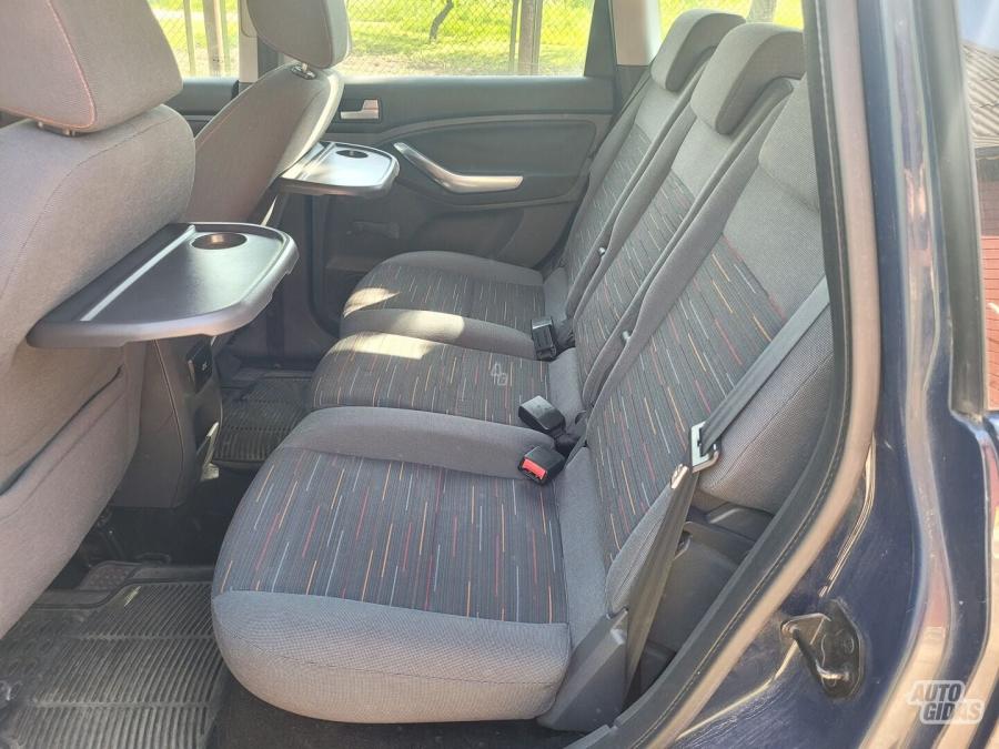 Blue Ford C-Max 2009 in Vilnius, with an engine capacity of 1.60 L and mileage of 303 thousand km for 1450 €, photo 16 on AUTOMOTO.COM.LV