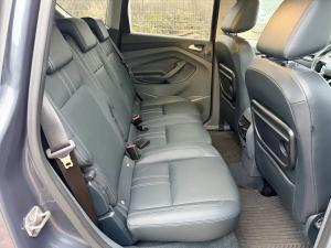 Blue Ford C-Max 2011 in Riga, with an engine capacity of 1.60 L and mileage of 250 thousand km for 5295 €, photo 12 on AUTOMOTO.COM.LV