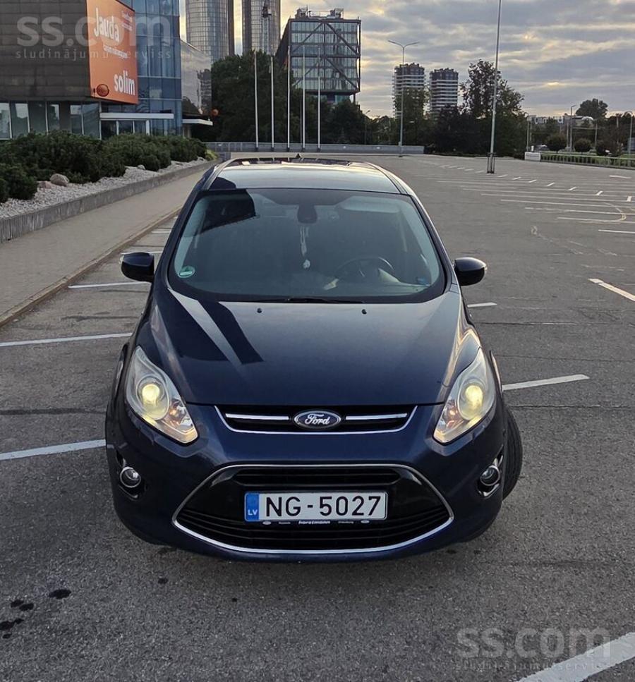 Blue Ford C-Max 2011 in Riga, with an engine capacity of 1.60 L and mileage of 258 thousand km for 3850 €, photo 6 on AUTOMOTO.COM.LV