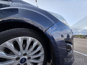 Blue Ford C-Max 2011 in Riga, with an engine capacity of 1.60 L and mileage of 258 thousand km for 3850 €, photo 11 on AUTOMOTO.COM.LV