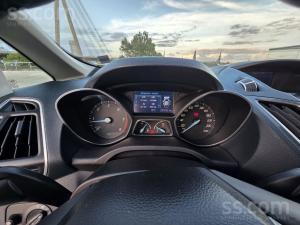 Blue Ford C-Max 2011 in Riga, with an engine capacity of 1.60 L and mileage of 258 thousand km for 3850 €, photo 22 on AUTOMOTO.COM.LV