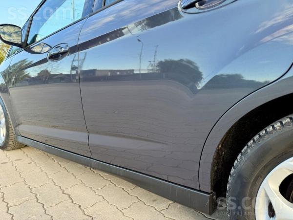 Ford C-Max 2011 Jelgava vietnÄ Zils Ford C-Max 2011 Jelgava, ar dzinÄja tilpumu 1.60 L un nobraukumu 198 tÅ«kst. km par 4750 ā¬, foto 7 vietnÄ AUTOMOTO.COM.LV