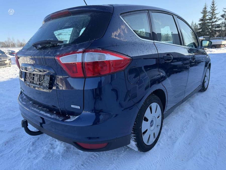 Blue Ford C-Max 2012 in Utena, with an engine capacity of 1.60 L and mileage of 235 thousand km for 3650 €, photo 3 on AUTOMOTO.COM.LV