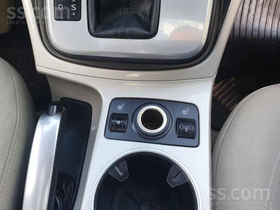 Zils Ford C-Max 2012 Daugavpils, ar dzinēja tilpumu 2.00 L un nobraukumu 0 tūkst. km par 4950 €, foto 22 vietnē AUTOMOTO.COM.LV