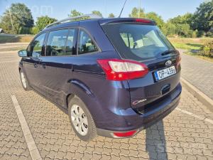 Blue Ford C-Max 2012 in Saldus, with an engine capacity of 2.00 L and mileage of 259 thousand km for 5150 €, photo 4 on AUTOMOTO.COM.LV