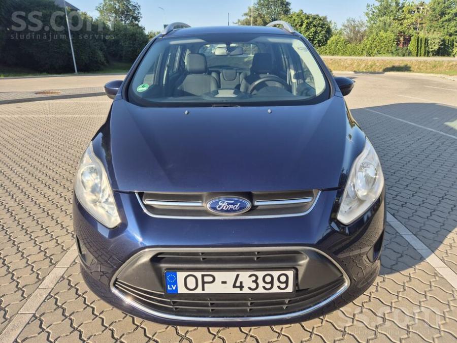 Blue Ford C-Max 2012 in Saldus, with an engine capacity of 2.00 L and mileage of 259 thousand km for 5150 €, photo 9 on AUTOMOTO.COM.LV