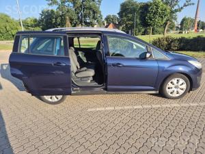 Blue Ford C-Max 2012 in Saldus, with an engine capacity of 2.00 L and mileage of 259 thousand km for 5150 €, photo 10 on AUTOMOTO.COM.LV