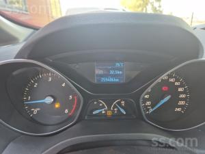 Blue Ford C-Max 2012 in Saldus, with an engine capacity of 2.00 L and mileage of 259 thousand km for 5150 €, photo 18 on AUTOMOTO.COM.LV
