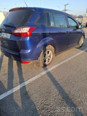 Blue Ford C-Max 2014 in Riga, with an engine capacity of 1.60 L and mileage of 310 thousand km for 4200 €, photo 4 on AUTOMOTO.COM.LV