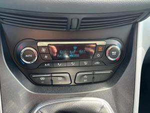 Zils Ford C-Max 2014 Rīga, ar dzinēja tilpumu 1.00 L un nobraukumu 223 tūkst. km par 5300 €, foto 5 vietnē AUTOMOTO.COM.LV