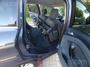Blue Ford C-Max 2014 in Jelgava, with an engine capacity of 2.00 L and mileage of 205 thousand km for 5480 €, photo 10 on AUTOMOTO.COM.LV