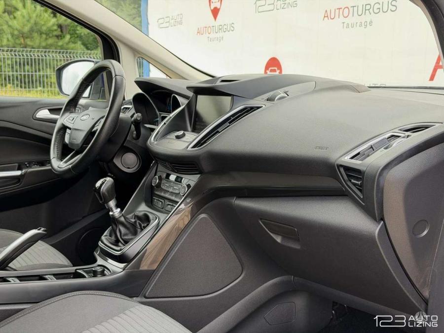 Blue Ford C-Max 2016 in Taurage, with an engine capacity of 1.00 L and mileage of 136 thousand km for 4900 €, photo 16 on AUTOMOTO.COM.LV