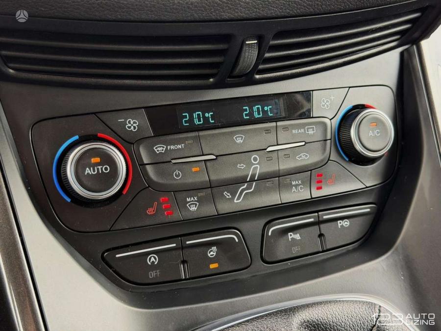 Blue Ford C-Max 2016 in Taurage, with an engine capacity of 1.00 L and mileage of 136 thousand km for 4900 €, photo 24 on AUTOMOTO.COM.LV