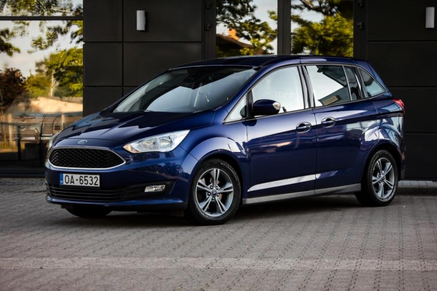 Blue Ford C-Max 2018 in Riga, with an engine capacity of 1.00 L and mileage of 224 thousand km for 7990 €, photo 7 on AUTOMOTO.COM.LV