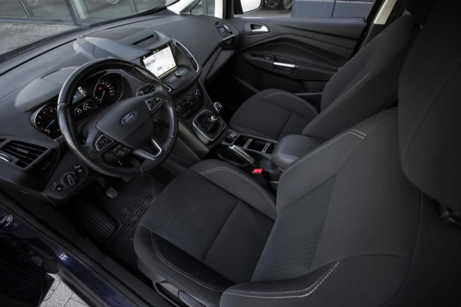 Blue Ford C-Max 2018 in Riga, with an engine capacity of 1.00 L and mileage of 224 thousand km for 7990 €, photo 52 on AUTOMOTO.COM.LV