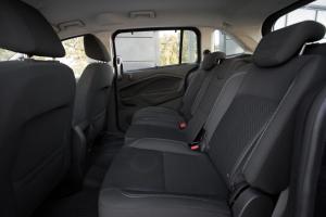 Blue Ford C-Max 2018 in Riga, with an engine capacity of 1.00 L and mileage of 224 thousand km for 7990 €, photo 58 on AUTOMOTO.COM.LV