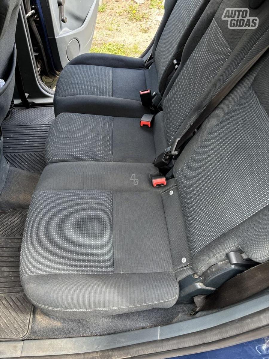 Blue Ford C-Max 2011 in Utena, with an engine capacity of 1.60 L and mileage of 287 thousand km for 3000 €, photo 14 on AUTOMOTO.COM.LV
