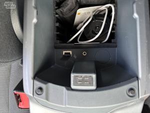 Blue Ford C-Max 2011 in Utena, with an engine capacity of 1.60 L and mileage of 287 thousand km for 3000 €, photo 17 on AUTOMOTO.COM.LV