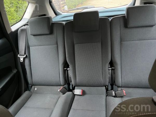 Zils Ford C-Max 2012 Rīga, ar dzinēja tilpumu 2.00 L un nobraukumu 335 tūkst. km par 2650 €, foto 7 vietnē AUTOMOTO.COM.LV