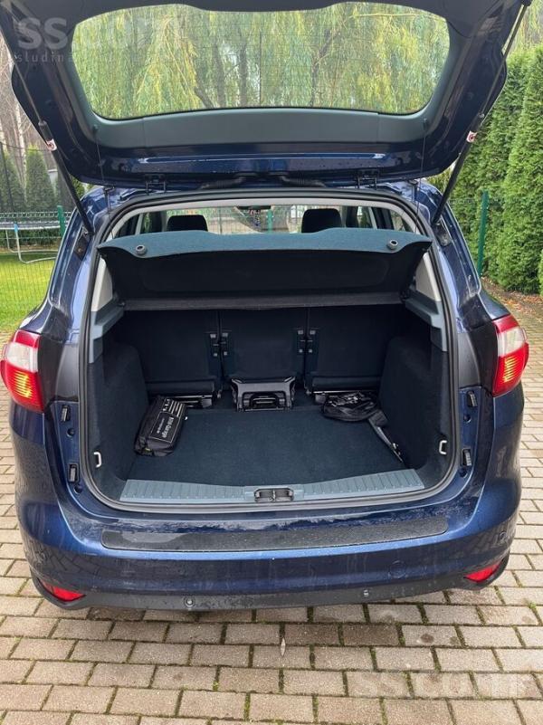 Zils Ford C-Max 2012 Rīga, ar dzinēja tilpumu 2.00 L un nobraukumu 335 tūkst. km par 2650 €, foto 3 vietnē AUTOMOTO.COM.LV