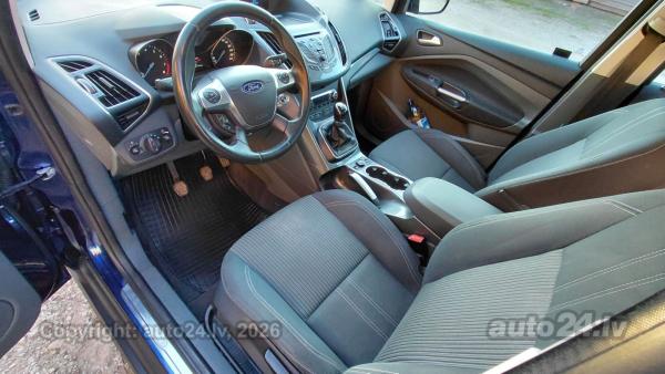 Blue Ford C-Max 2013 in Tartu, with an engine capacity of 1.60 L and mileage of 135 thousand km for 4499 €, photo 10 on AUTOMOTO.COM.LV