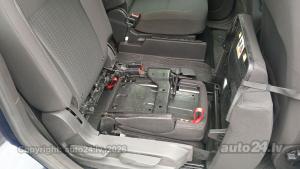 Zils Ford C-Max 2019 Pērnava, ar dzinēja tilpumu 1.00 L un nobraukumu 12 tūkst. km par 8999 €, foto 15 vietnē AUTOMOTO.COM.LV